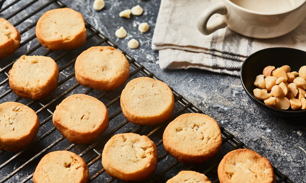 Recipe: Keto Macadamia & Chocolate Shortbread Cookies – KETO-MOJO